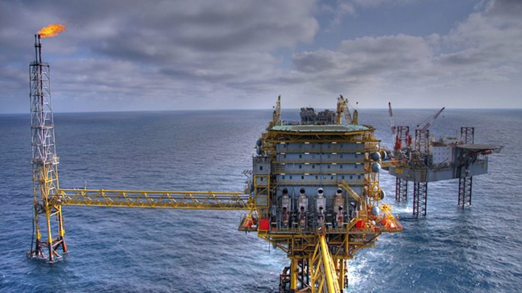 OFFSHORE FLEET 3 X RIGGER FOR GAS RIG 350GBP P/D - Gold Orion